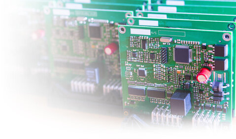 PCB Assembly and Potting | Aquis Systems AG